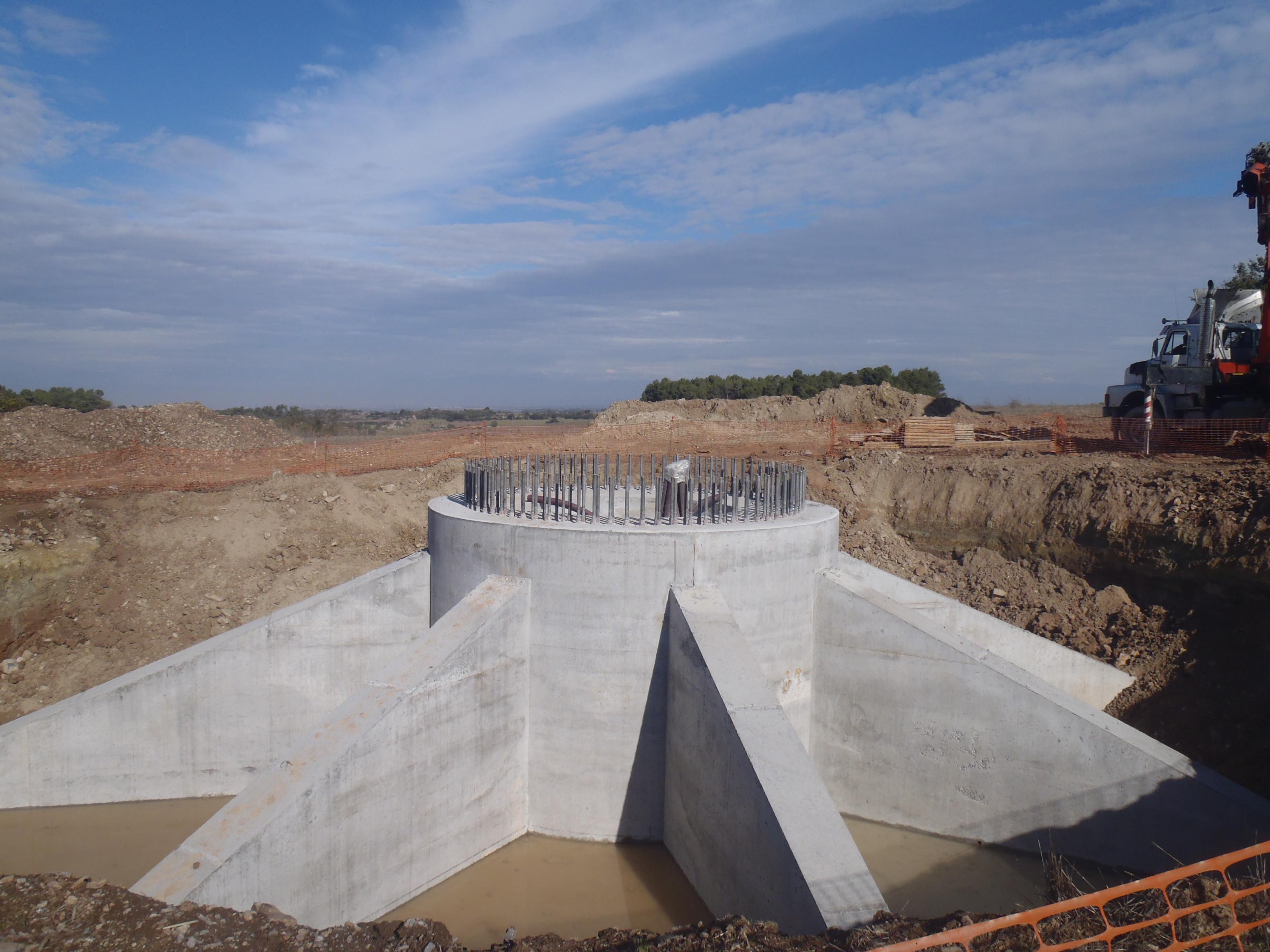 Wind turbine foundations